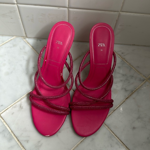Zara | Shoes | Zara Hot Pink Fuchsia Sparkle Strappy Sandals Heels 6 36 ...